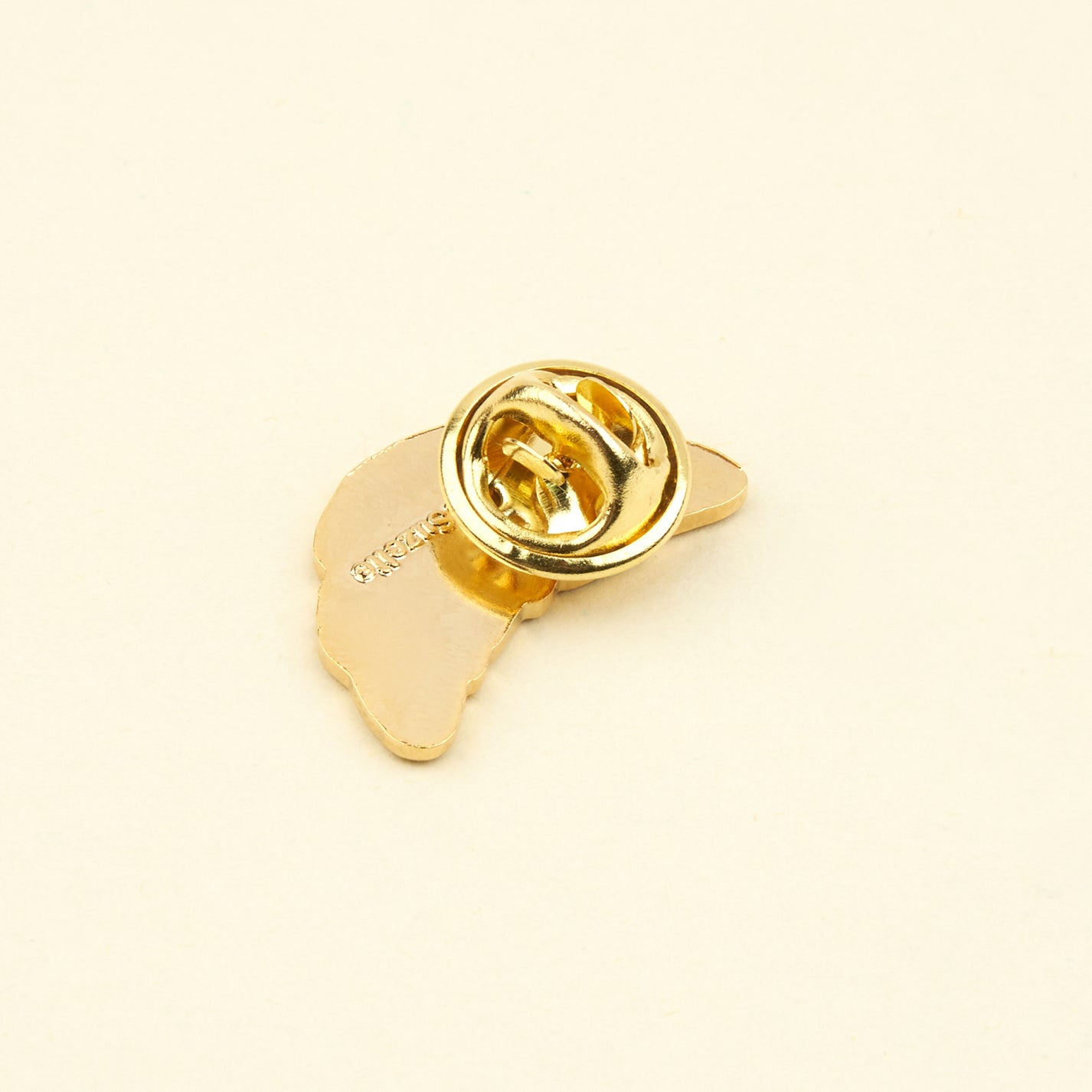 Croissant Pin Coucou Suzette