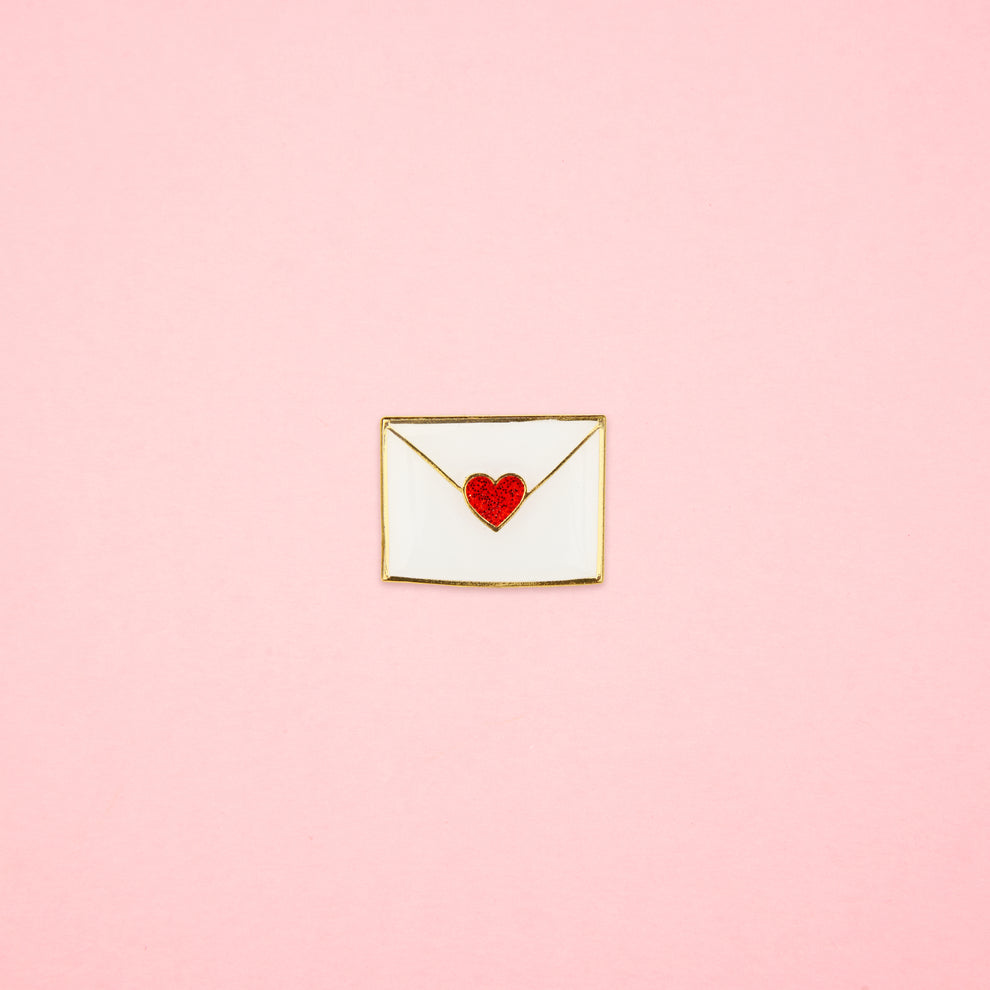 Love letter Pin – Enveloppe Accessory | Coucou Suzette